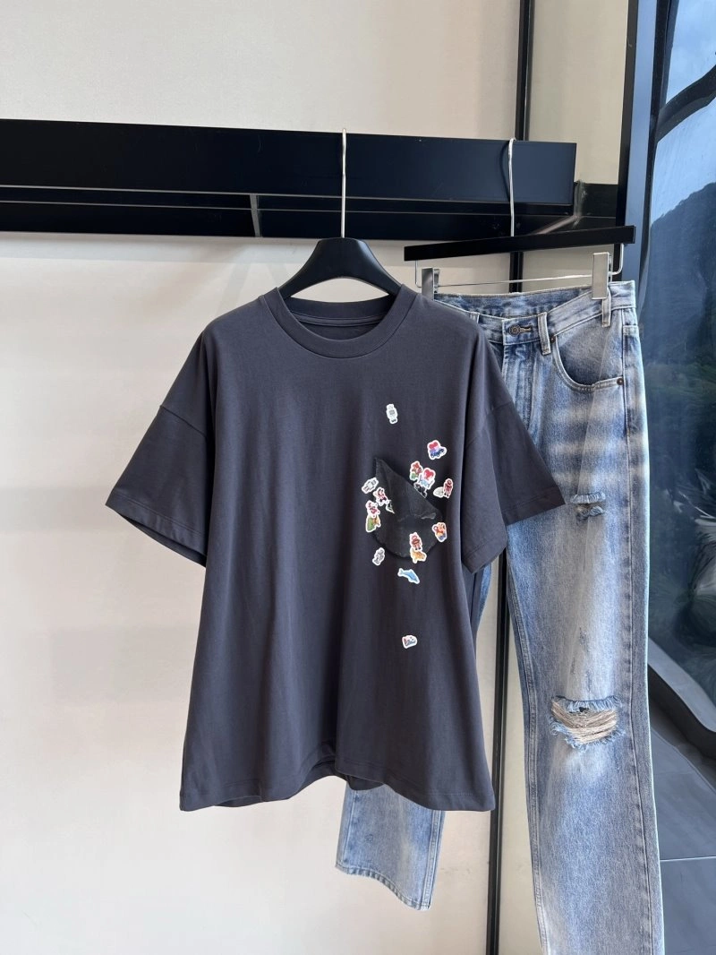 Affordable Unclassified Brand T-Shirts