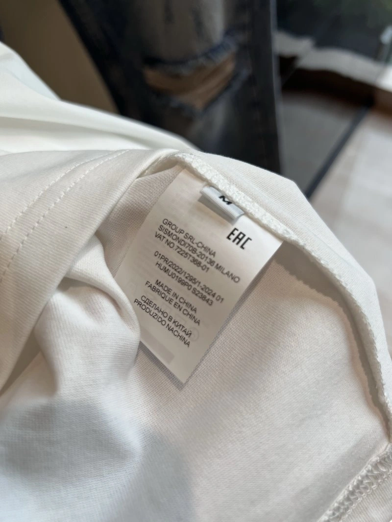 Precise copy Unclassified Brand T-Shirts