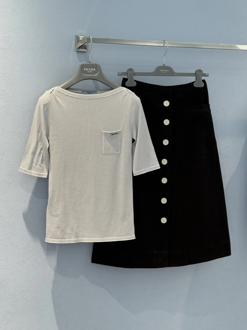 Unclassified Brand T-Shirts