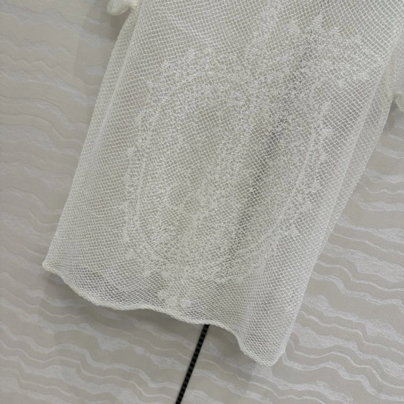 Affordable Unclassified Brand T-Shirts