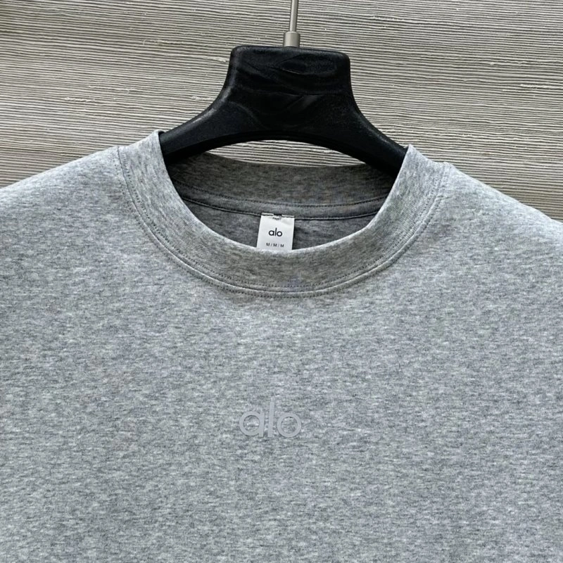 Indistinguishable Unclassified Brand T-Shirts
