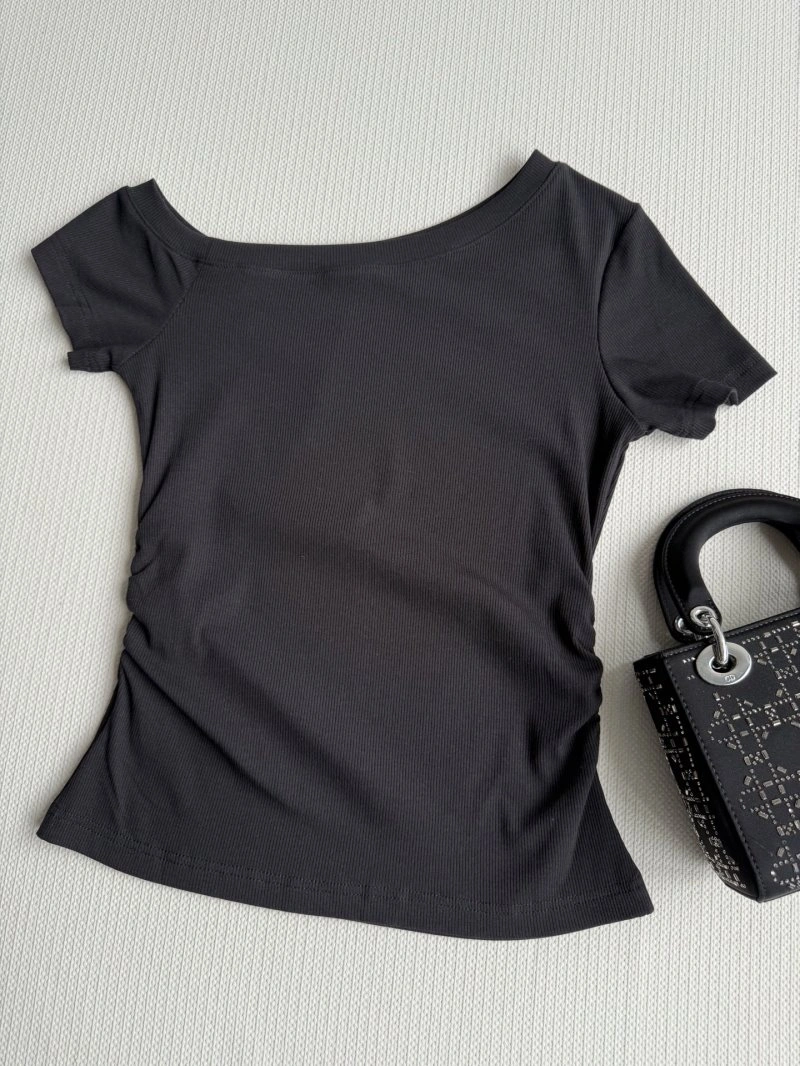 Unclassified Brand T-Shirts