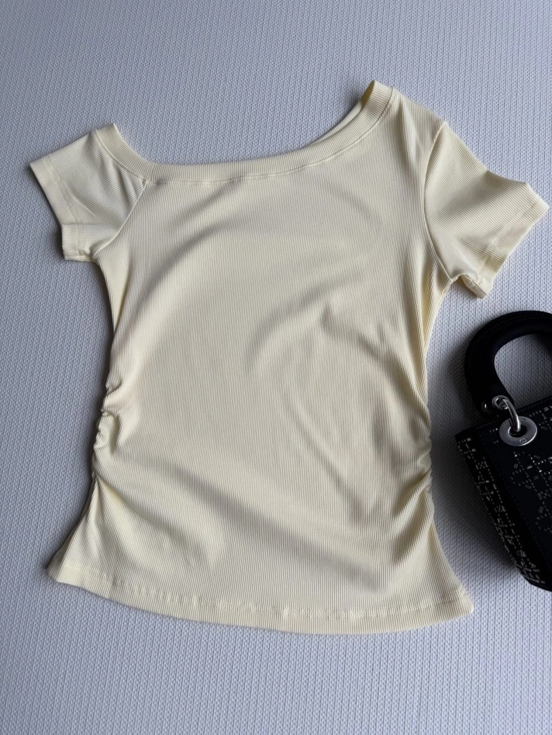 Unclassified Brand T-Shirts