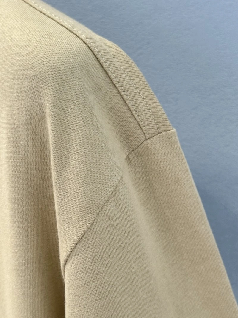 Cut-rate Unclassified Brand T-Shirts