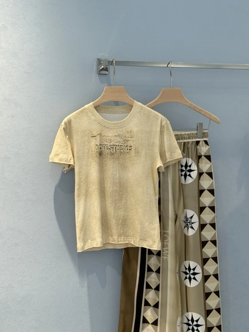 Unclassified Brand T-Shirts