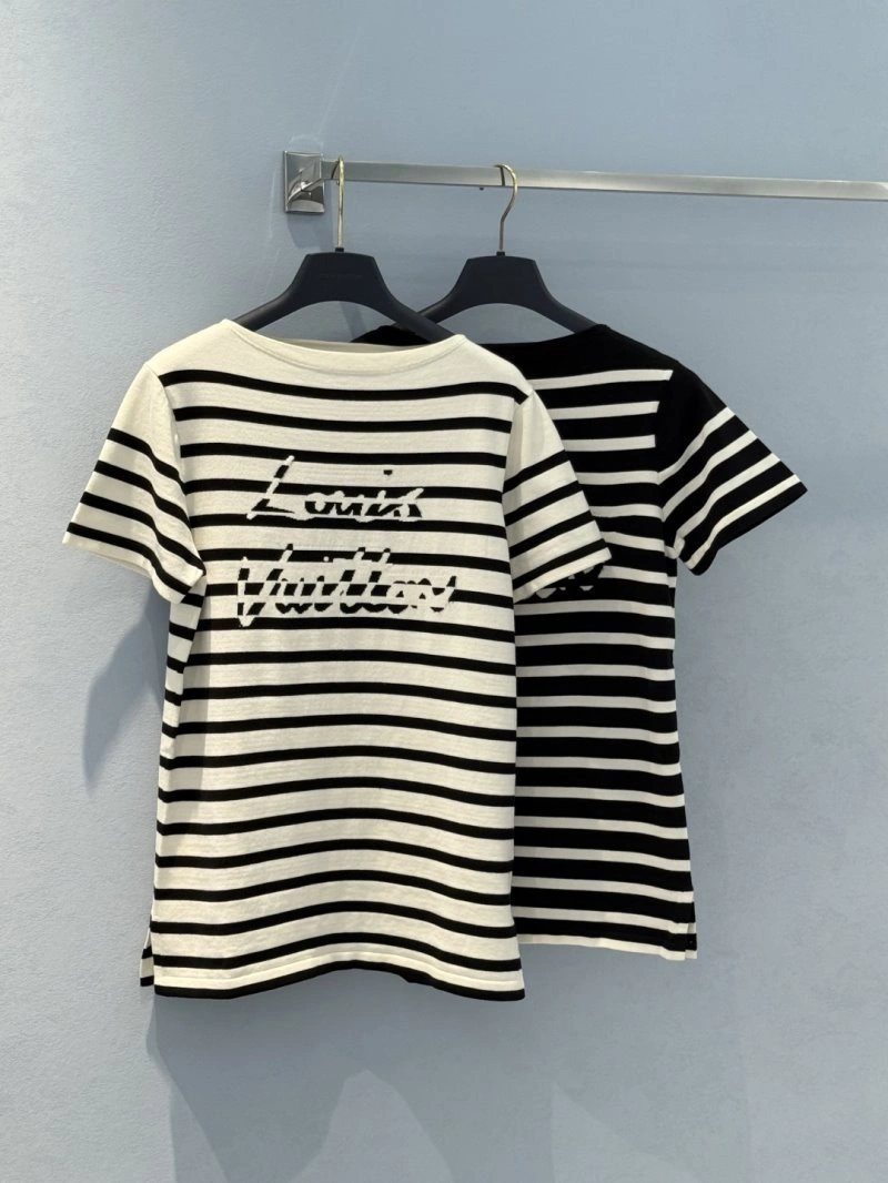 Unclassified Brand T-Shirts