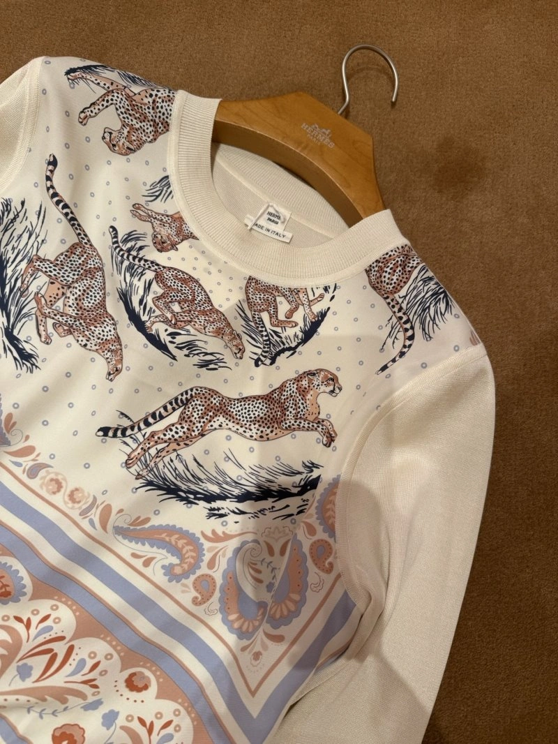Cut-rate Unclassified Brand T-Shirts