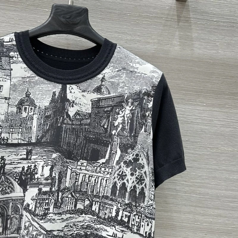 Real Unclassified Brand T-Shirts