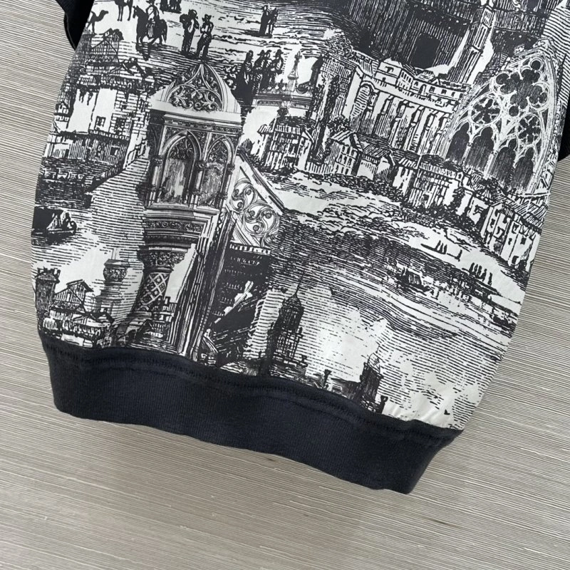 Real Unclassified Brand T-Shirts