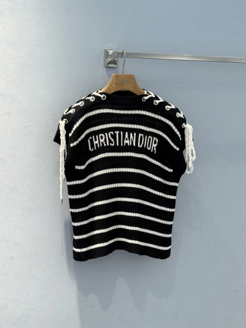 Unclassified Brand T-Shirts