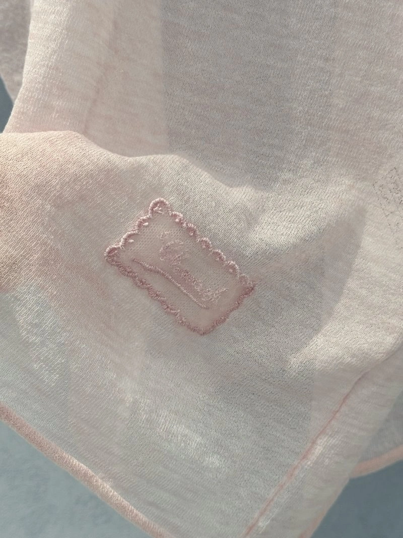Cut-rate Unclassified Brand T-Shirts