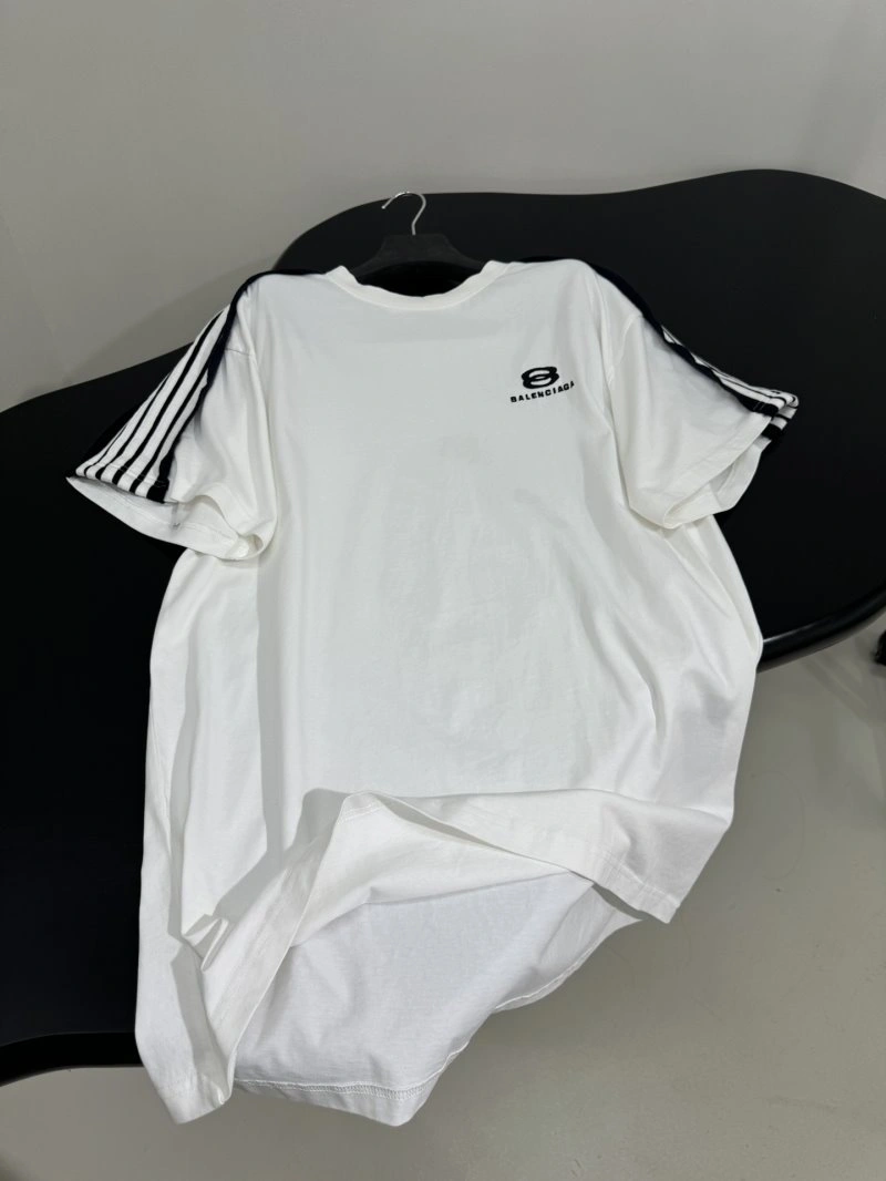 High fidelity Unclassified Brand T-Shirts