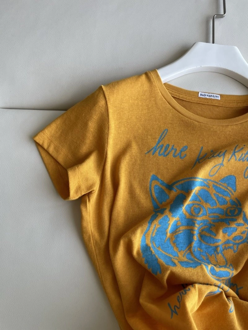 Real Unclassified Brand T-Shirts