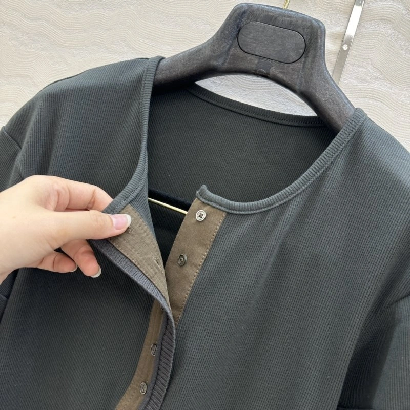 Inexpensive Unclassified Brand T-Shirts