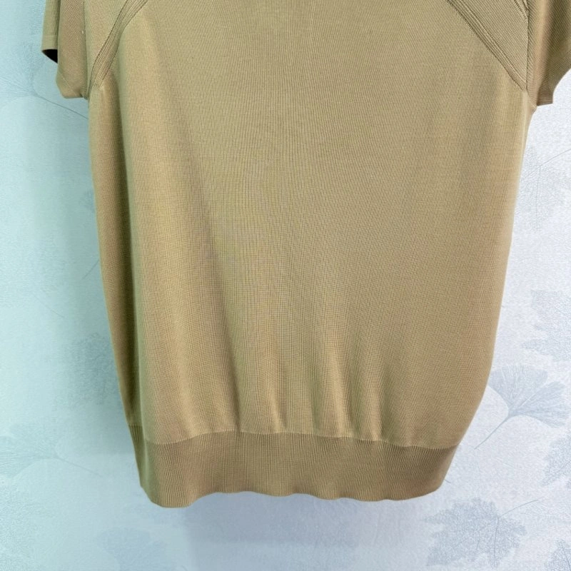 Discounted Unclassified Brand T-Shirts