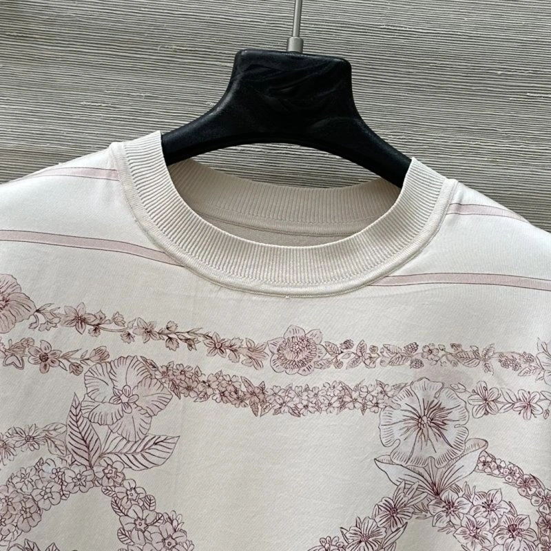 Affordable Unclassified Brand T-Shirts