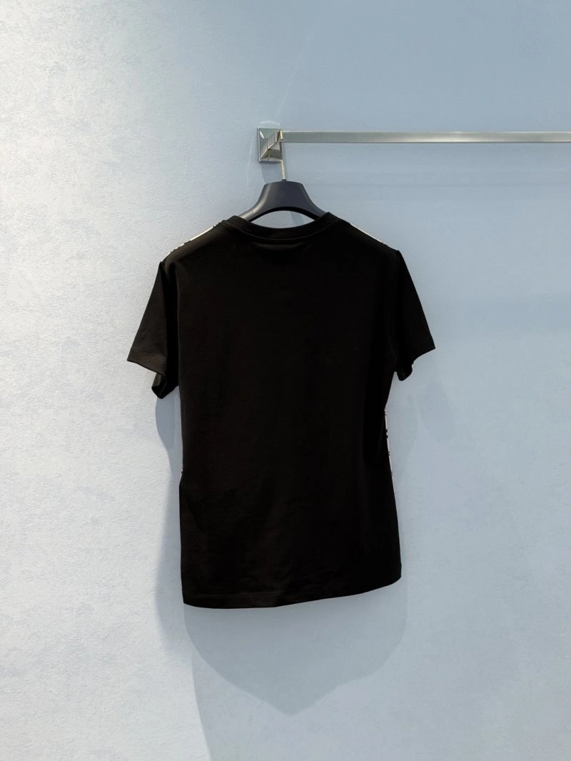 Accurate model Unclassified Brand T-Shirts