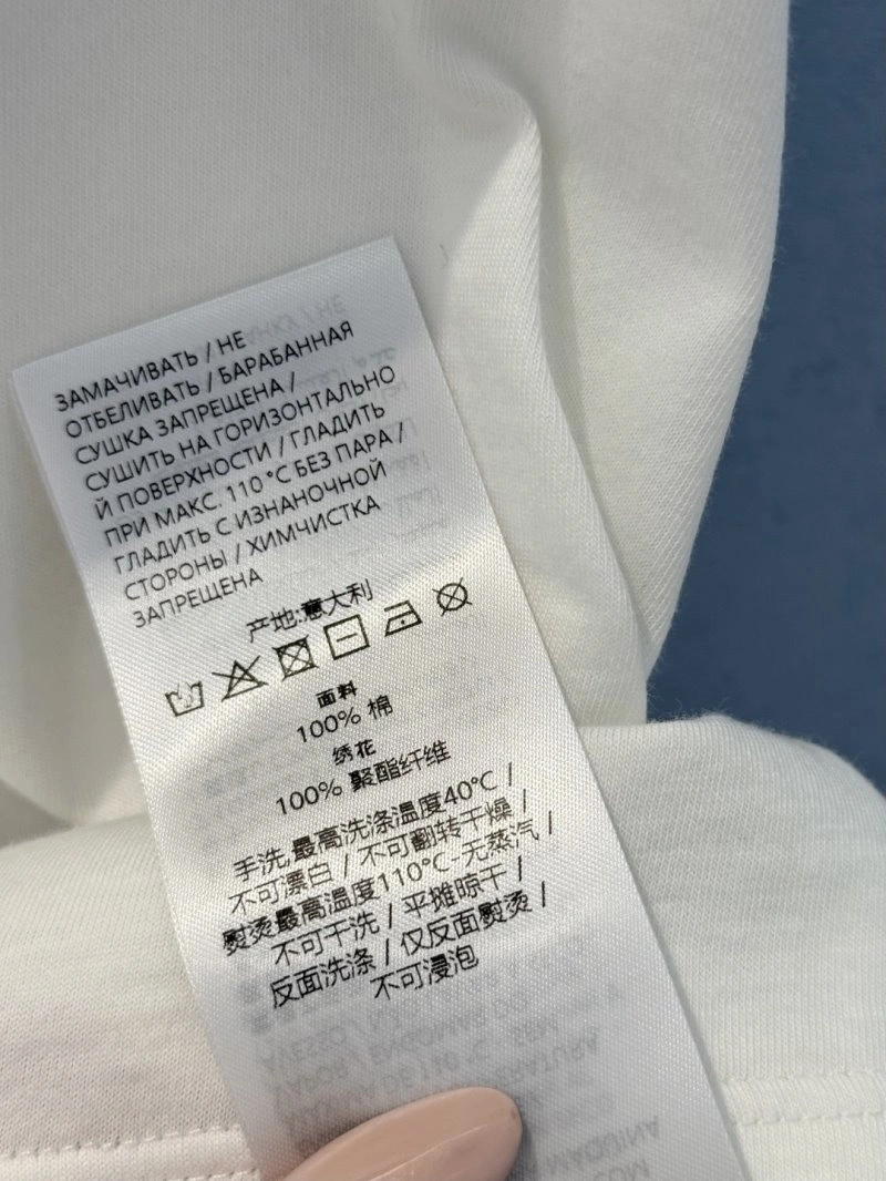 Affordable Unclassified Brand T-Shirts