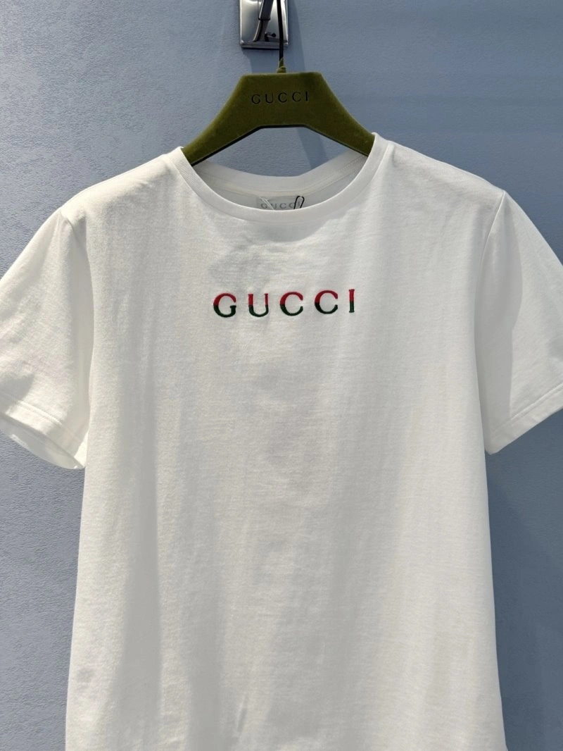 Affordable Unclassified Brand T-Shirts
