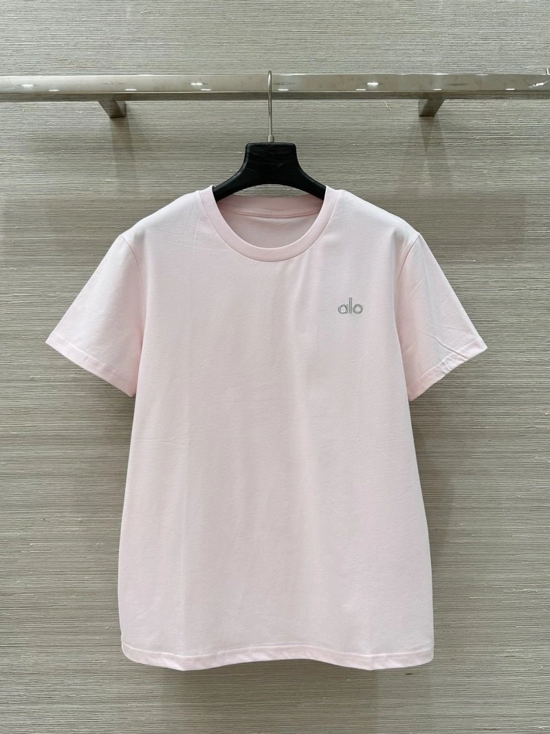 Unclassified Brand T-Shirts