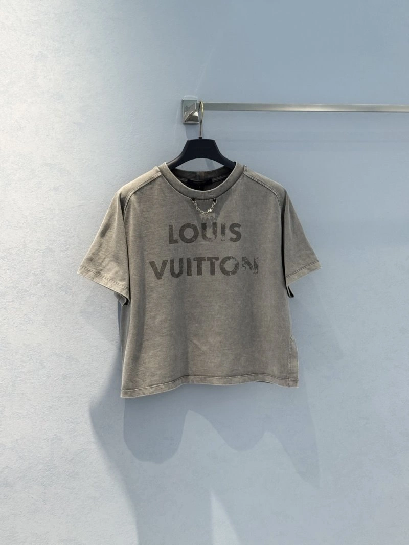 Unclassified Brand T-Shirts