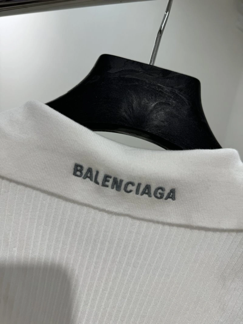 High fidelity Unclassified Brand T-Shirts