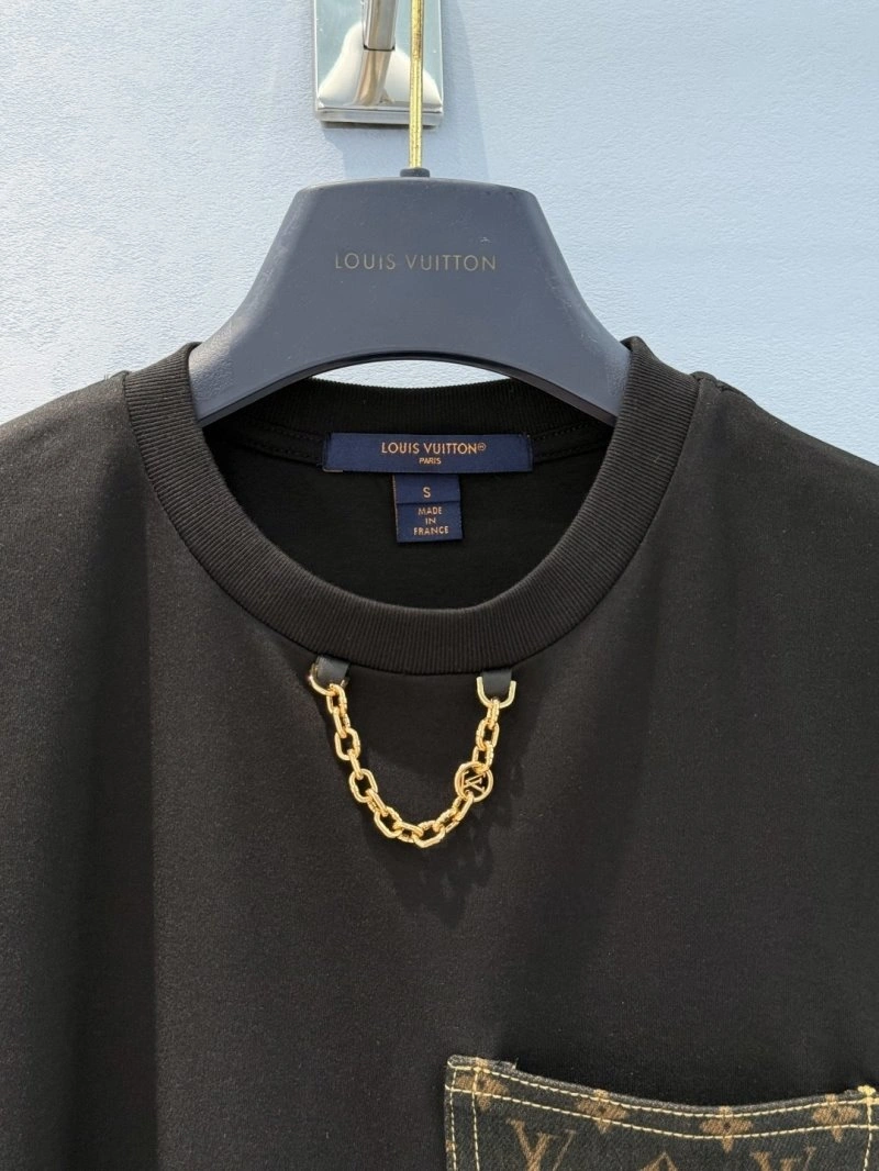 Inexpensive Unclassified Brand T-Shirts
