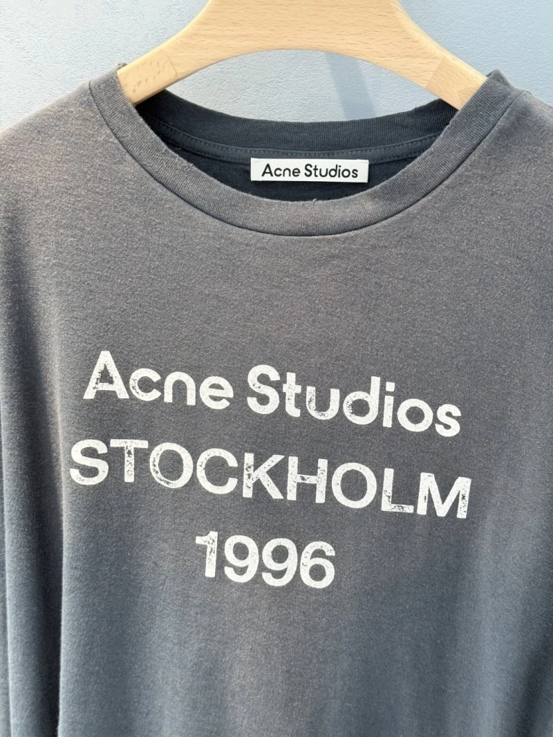 Discounted Unclassified Brand T-Shirts