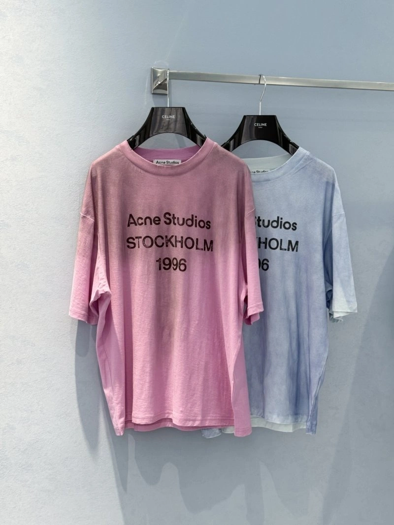 Unclassified Brand T-Shirts