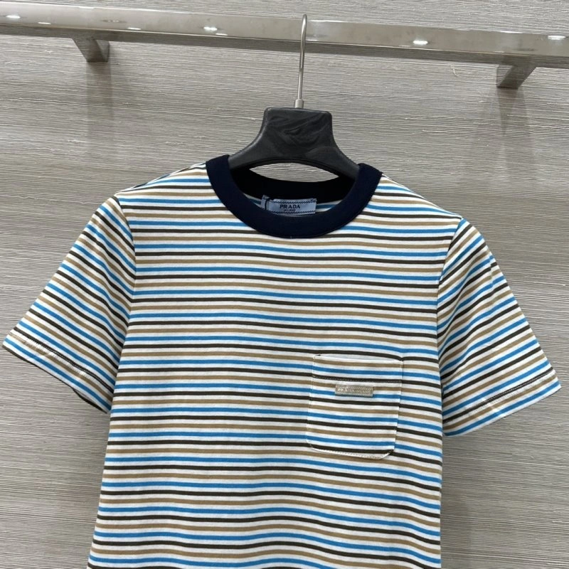 Brand-authenticated Unclassified Brand T-Shirts