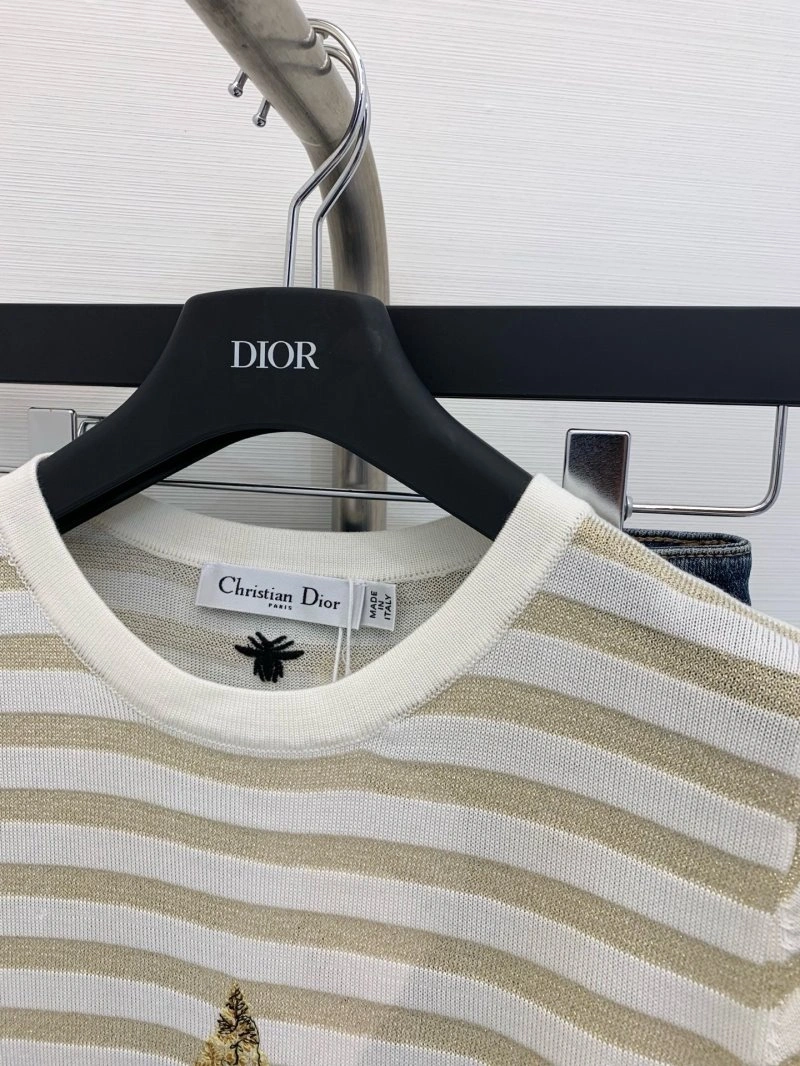 Top match Unclassified Brand T-Shirts