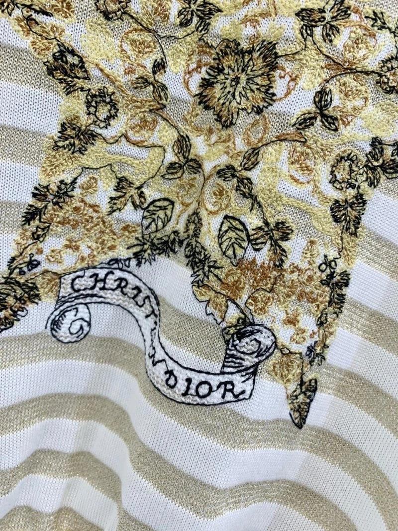 Top match Unclassified Brand T-Shirts
