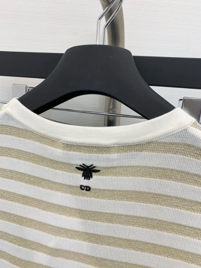 Top match Unclassified Brand T-Shirts