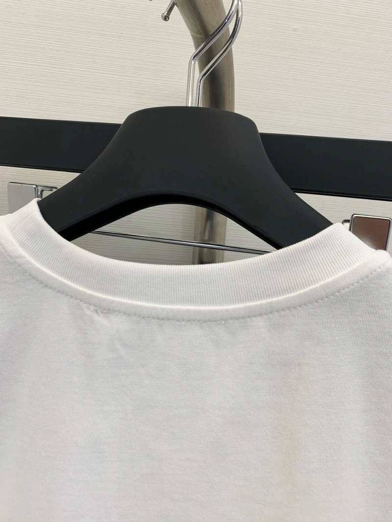 Top match Unclassified Brand T-Shirts