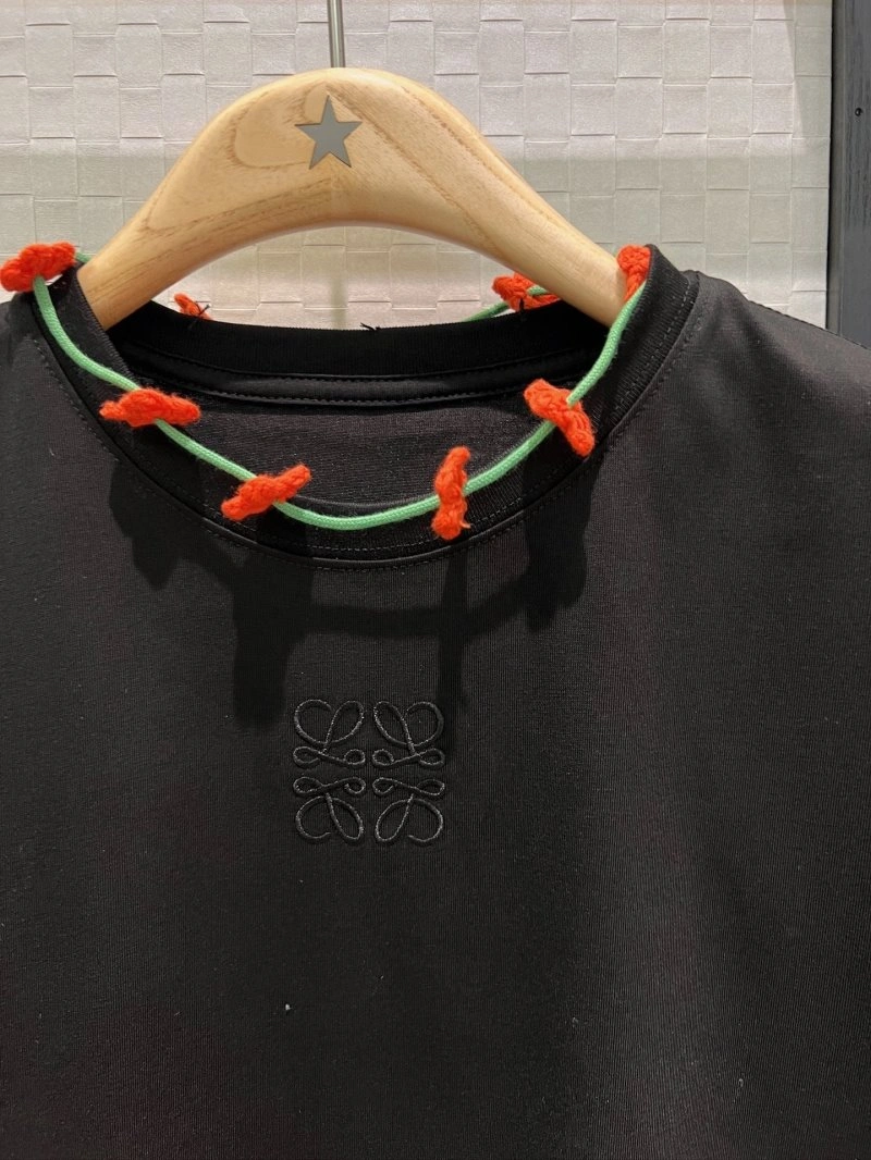 Accurate model Unclassified Brand T-Shirts