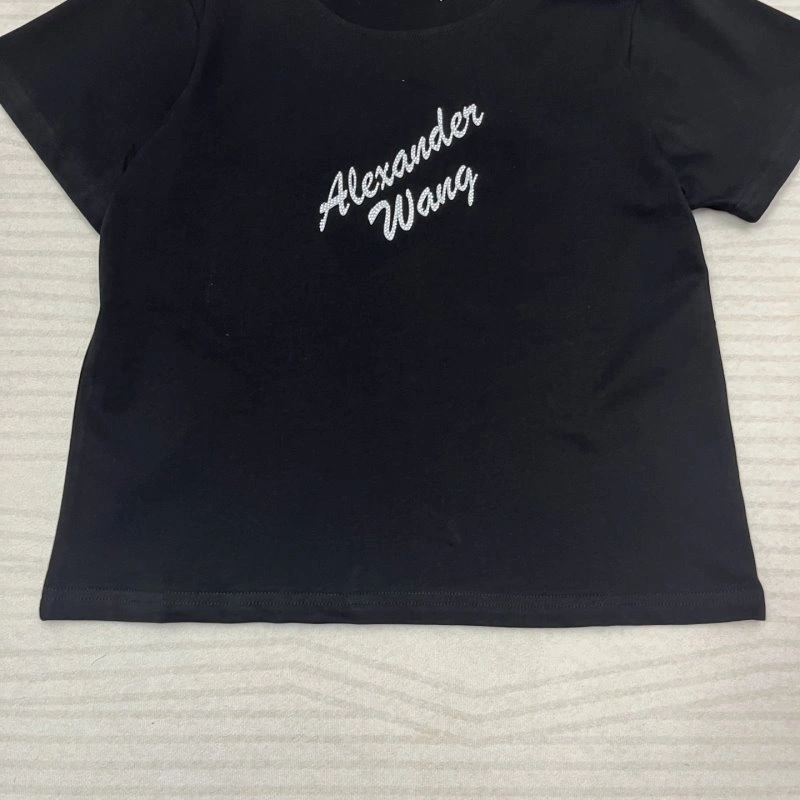 Indistinguishable Unclassified Brand T-Shirts