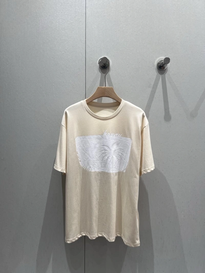 Unclassified Brand T-Shirts