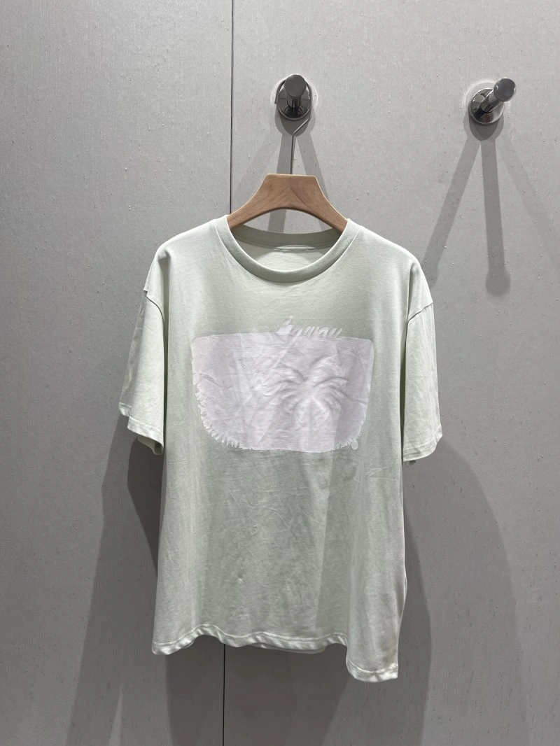 Unclassified Brand T-Shirts
