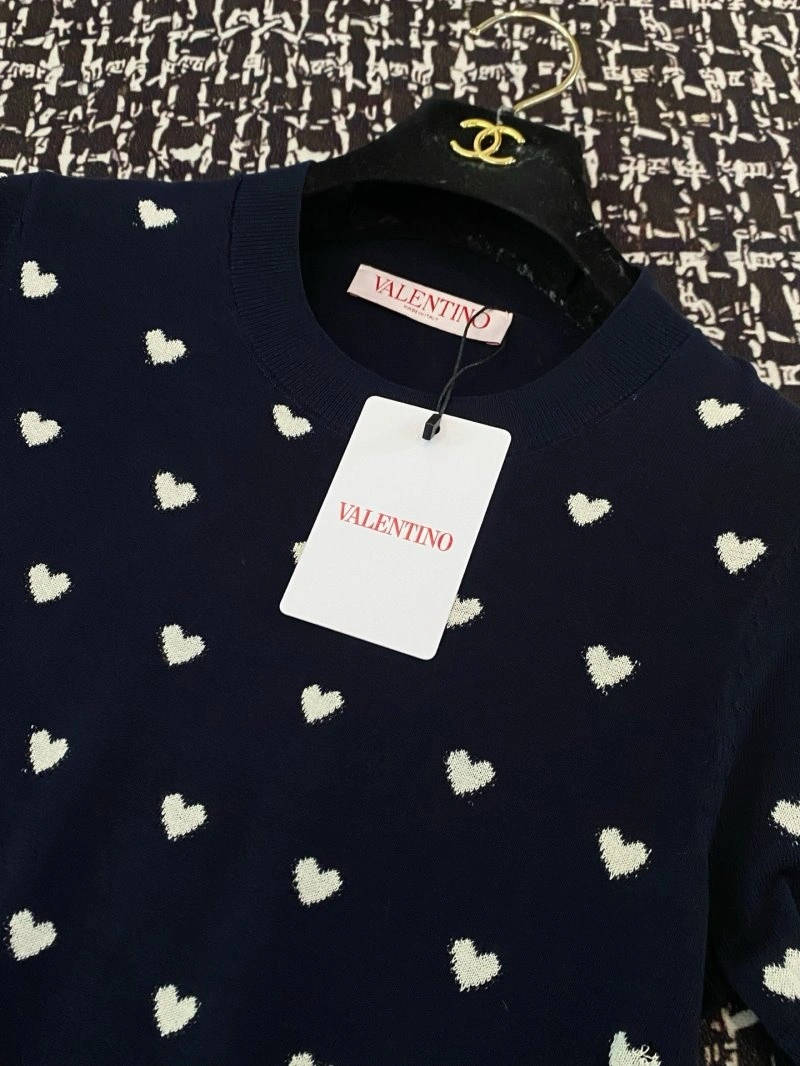 Brand-authenticated Unclassified Brand T-Shirts
