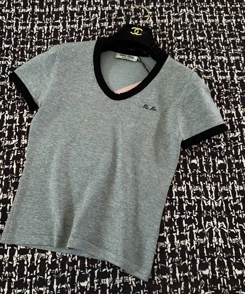 Unclassified Brand T-Shirts