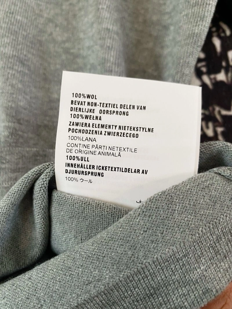 Cut-rate Unclassified Brand T-Shirts