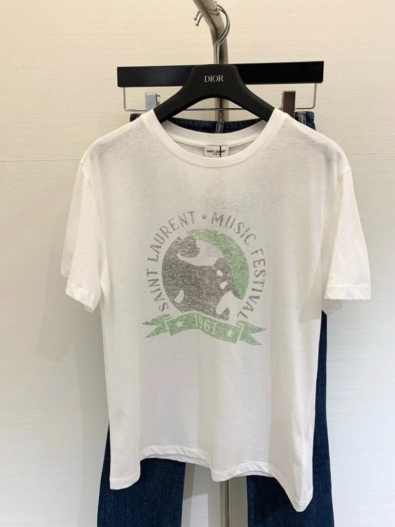 Unclassified Brand T-Shirts