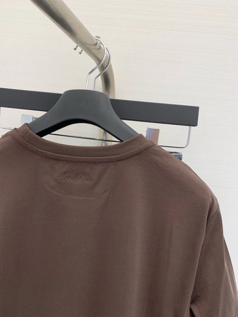 Real Unclassified Brand T-Shirts