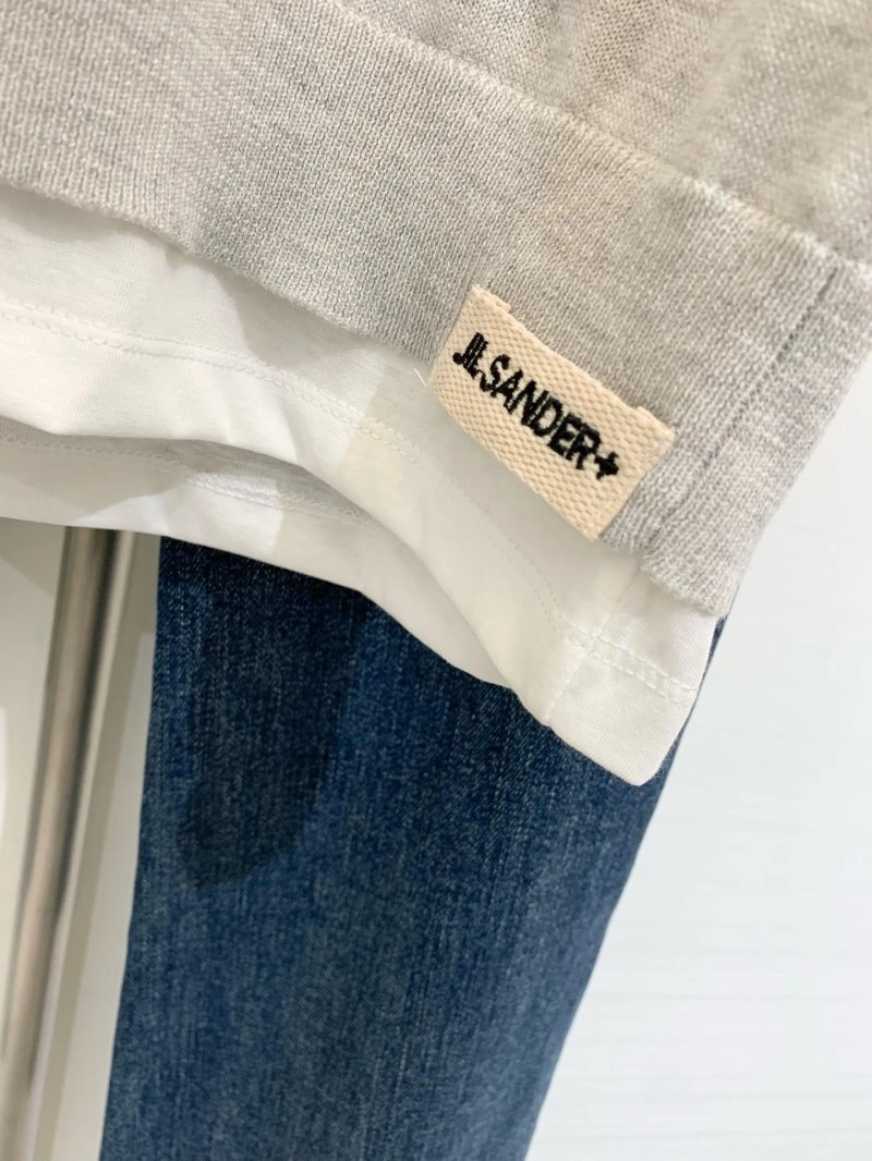 Low-cost Unclassified Brand T-Shirts