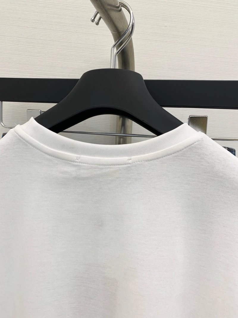 Affordable Unclassified Brand T-Shirts