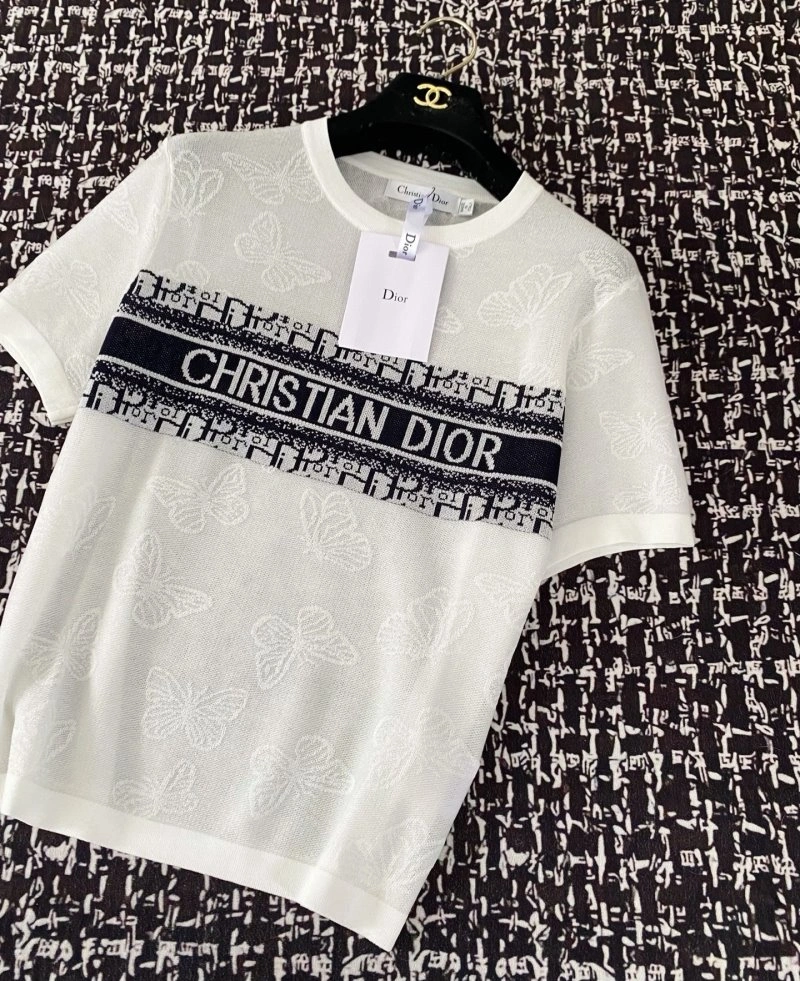 Unclassified Brand T-Shirts