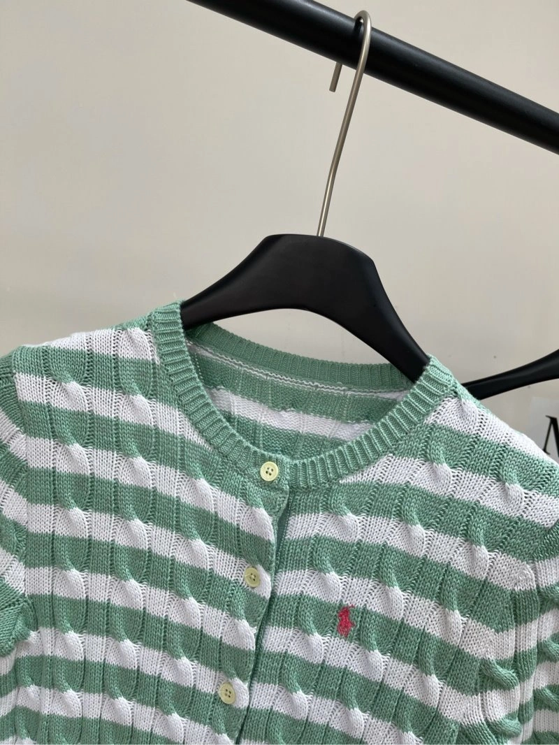 Inexpensive Unclassified Brand T-Shirts