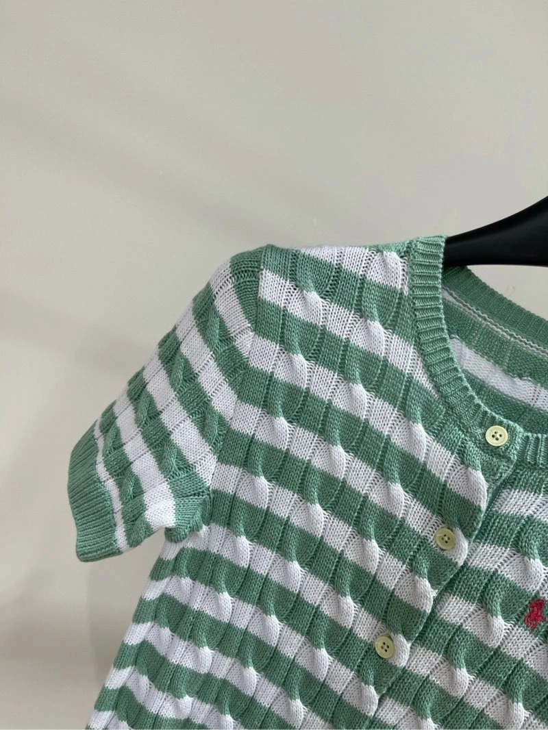 Inexpensive Unclassified Brand T-Shirts