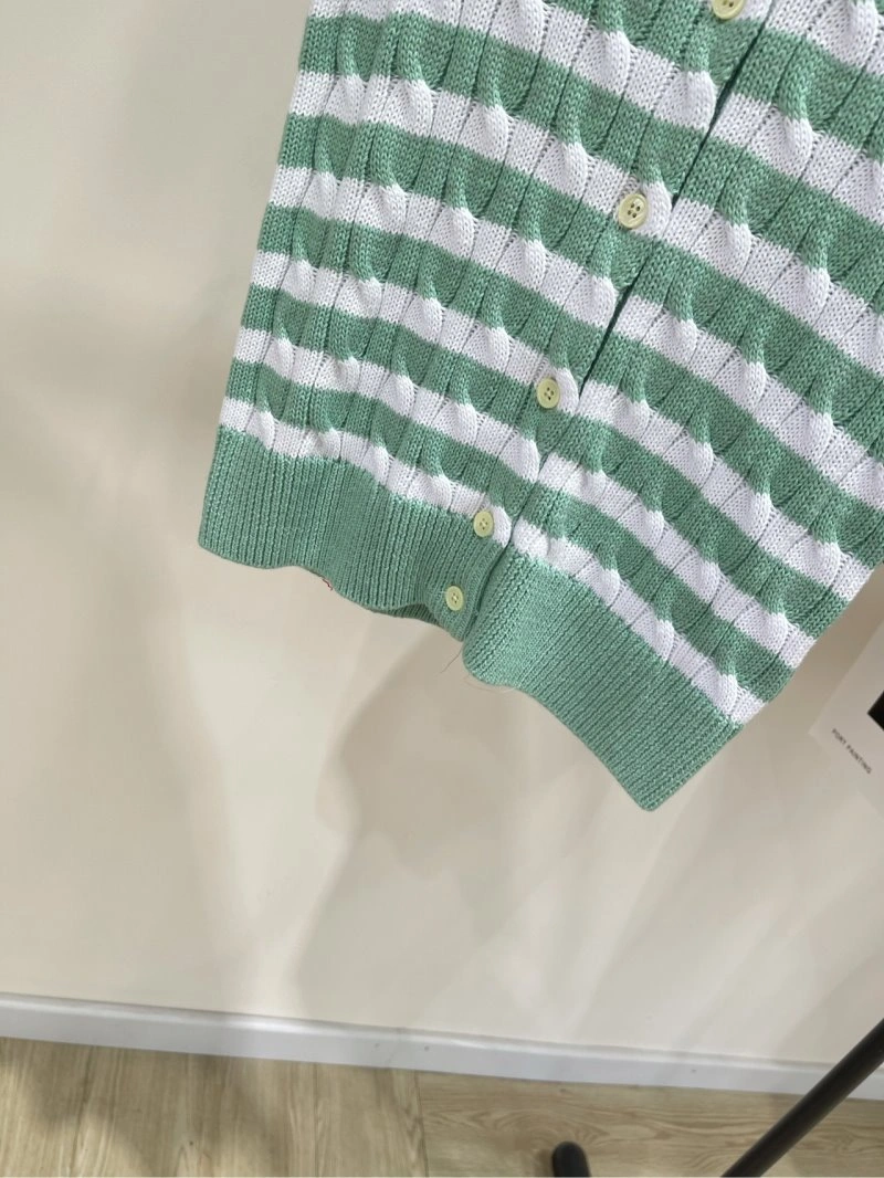 Inexpensive Unclassified Brand T-Shirts