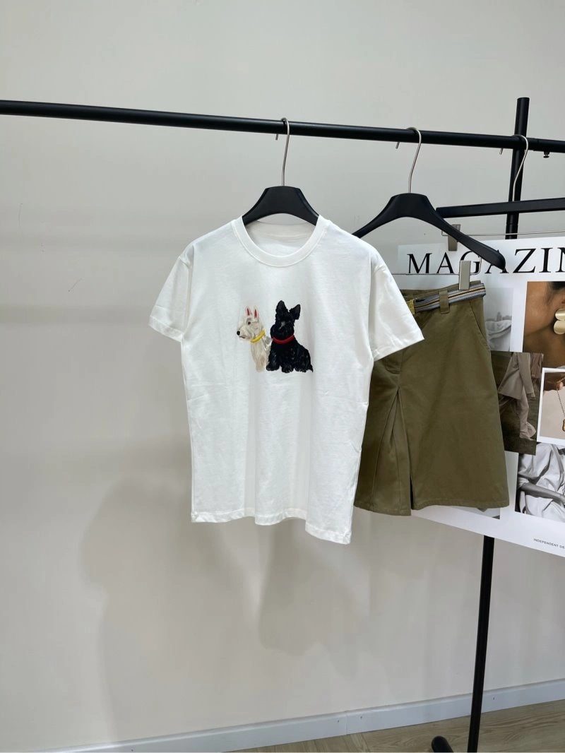 Unclassified Brand T-Shirts